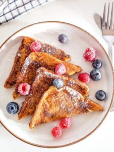 24 Quick Breakfast Toast Ideas To Try | Breakfast Toast Recipes ...